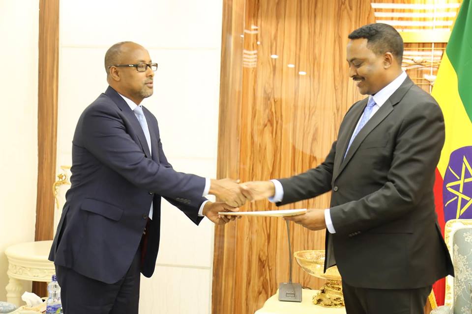 ETHIOPIA oo safiirka cusub ee Soomaaliya aqbashay + Magaciisa iyo BEESHA ETHIOPIA oo safiirka cusub ee Soomaaliya aqbashay + Magaciisa iyo BEESHA