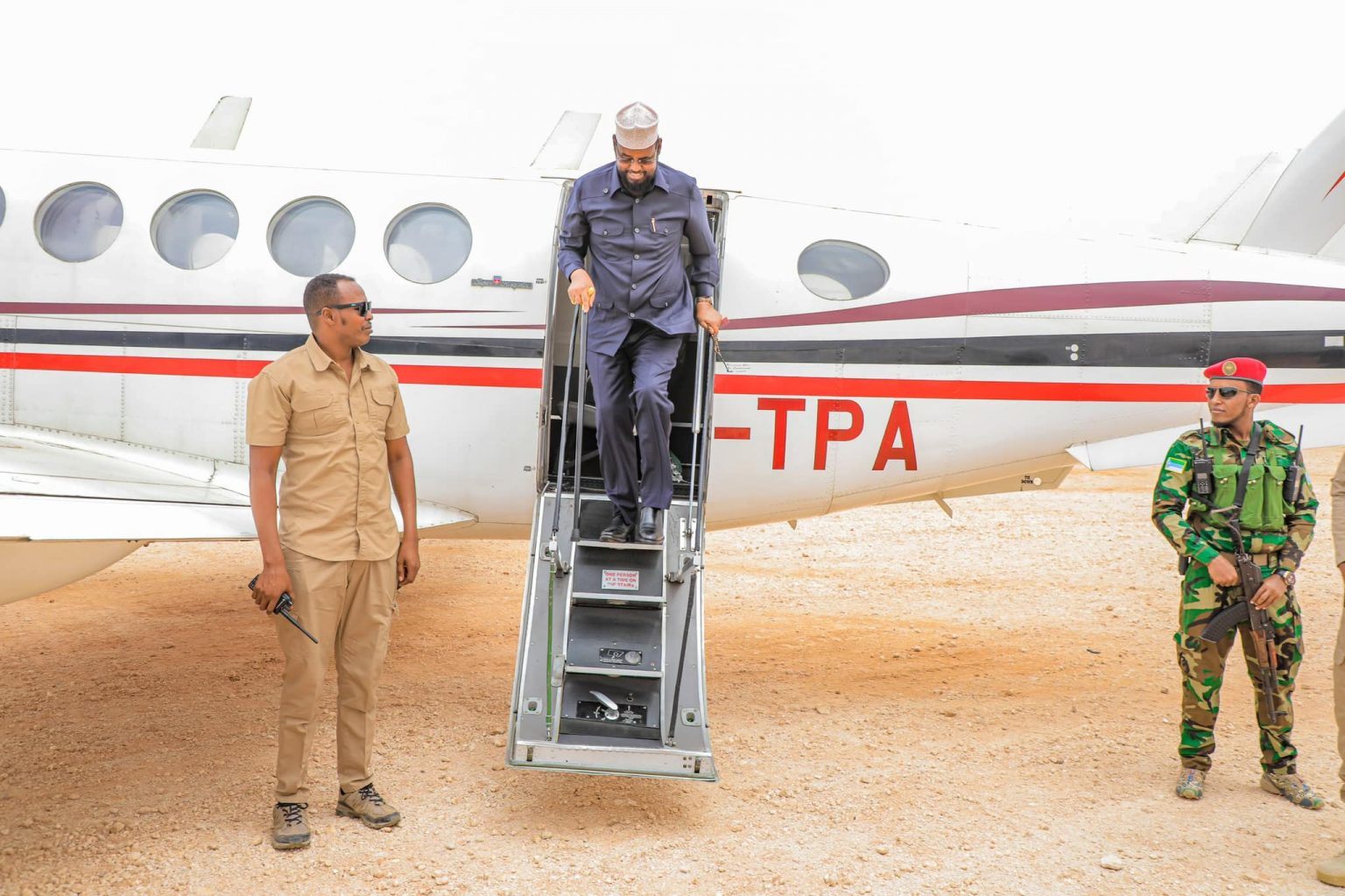 Xog: Axmed Madoobe oo ay maanta diyaarad ka qaaday Kismaayo, kana degay ...