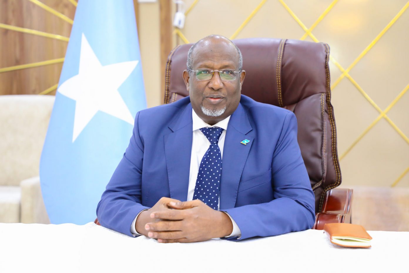 Xildhibaano qoraal kulul ka soo saaray qalad kale oo Aadan Madoobe uu ...