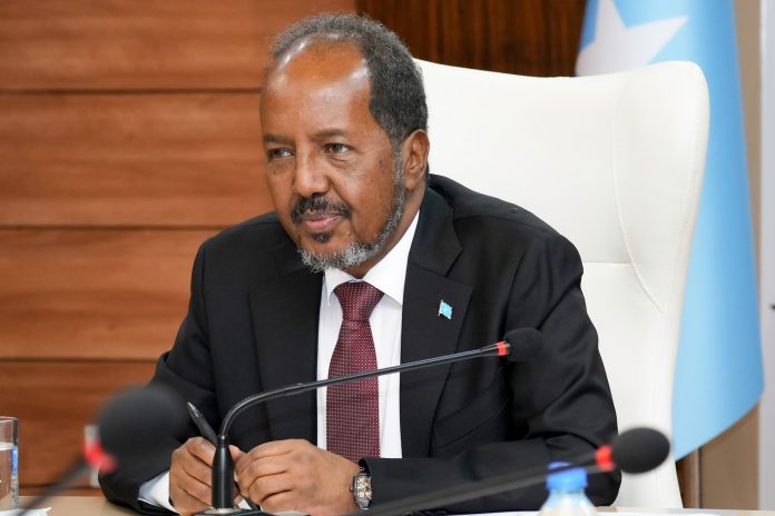 Muxuu Xasan Sheekh ka beddalay halkii uu Farmaajo uga tegay xiriirka ...