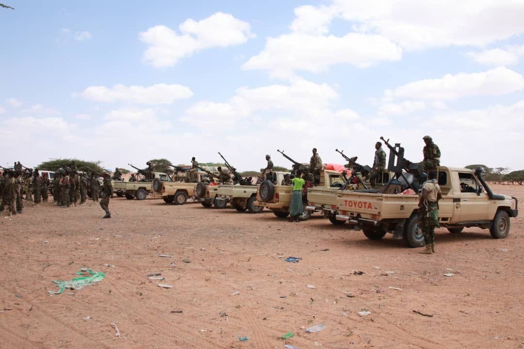 Sawirro: Ciidan iyo gaadiid dagaal oo qeyb ka noqonaya dagaalka Shabaab ... Sawirro: Ciidan iyo gaadiid dagaal oo qeyb ka noqonaya dagaalka Shabaab ...