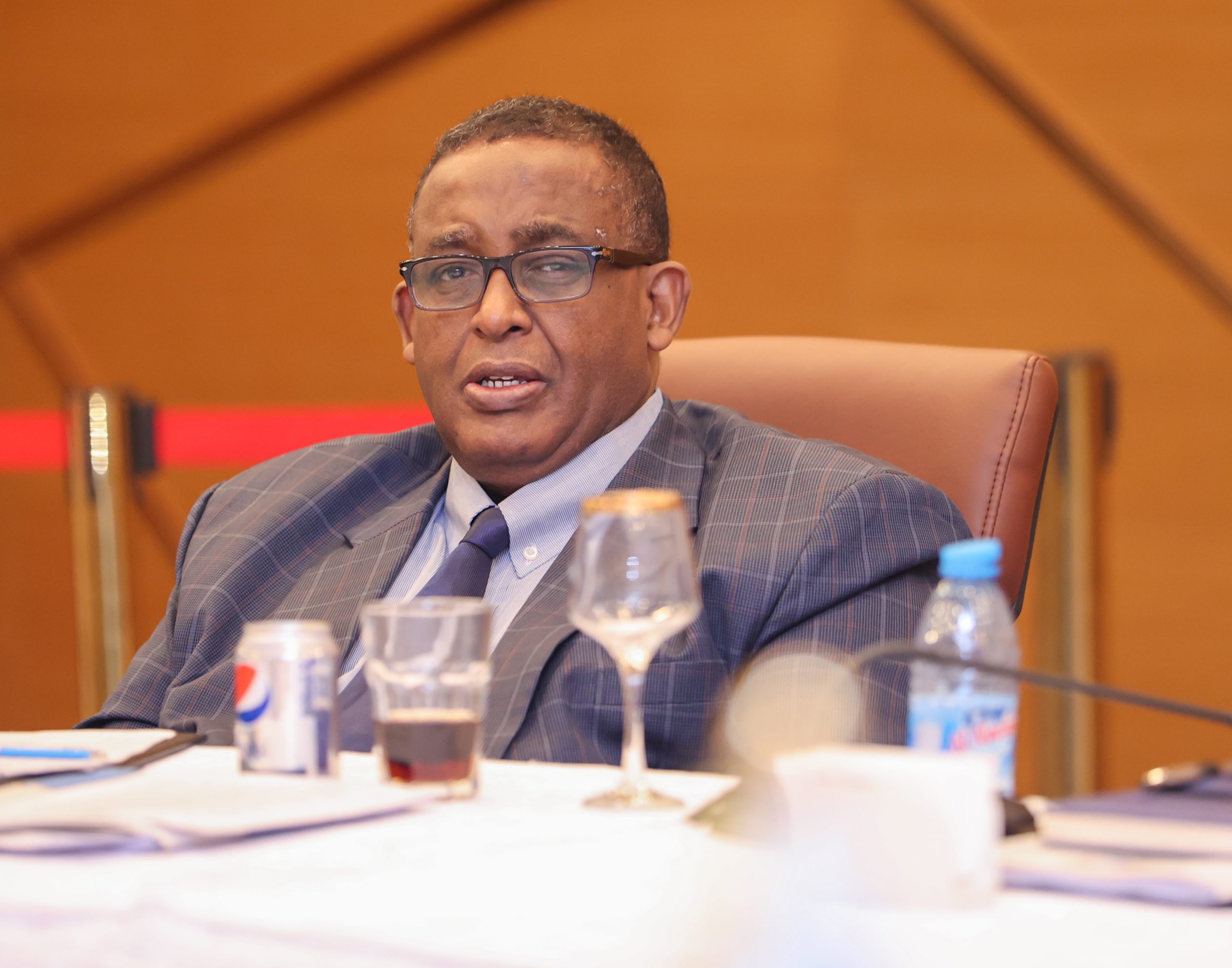 Cumar Cabdirashiid oo diray digniin culus oo ku socota maamul ...