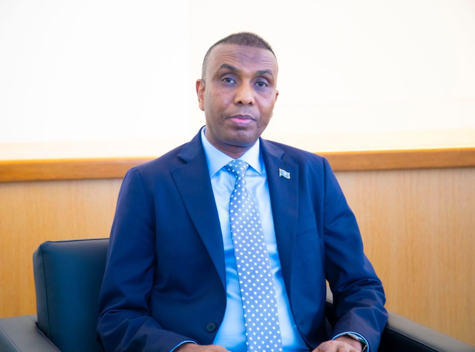 Xog: R/Wasaare Xamza oo ku wajahan Raaskambooni + Qorshaha | Caasimada ...