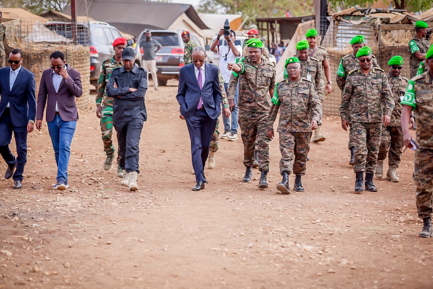 Itoobiya oo ciidankii ugu badnaa u tababareysa Koonfur Galbeed + Sawirro | Caasimada Online