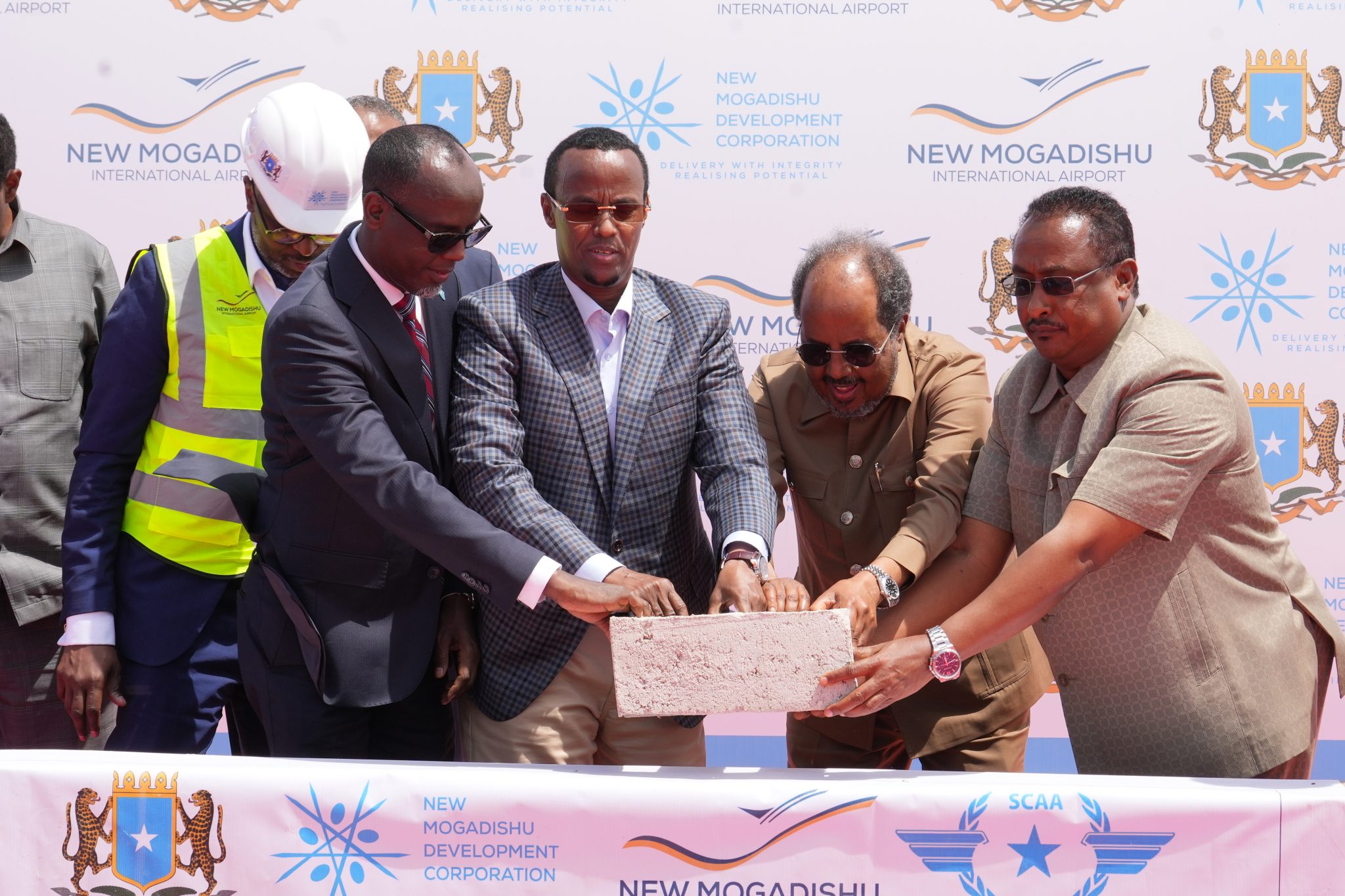 Somalia breaks ground on $1B new Mogadishu airport | Caasimada Online